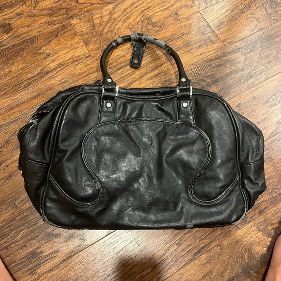 lululemon athletica | Bags | Lululemon Vegan Leather Laptop Shoulder ...